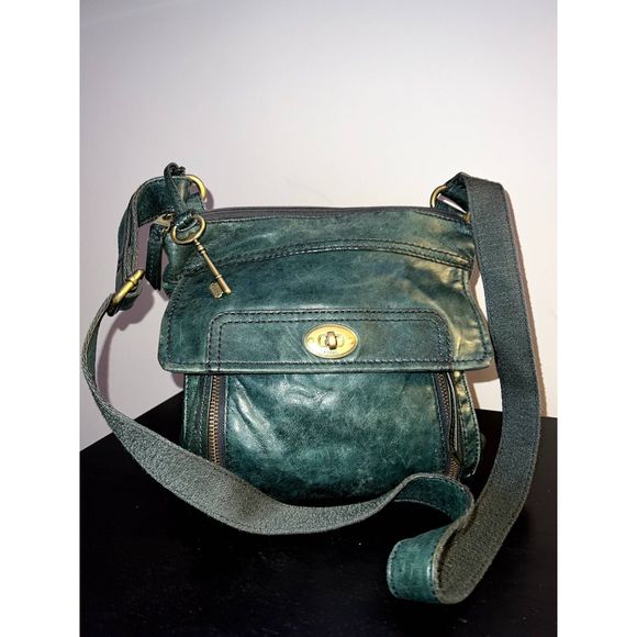 Fossil | Bags | Fossil Green Lamb Hide Leather Crossbody Bag Purse ...